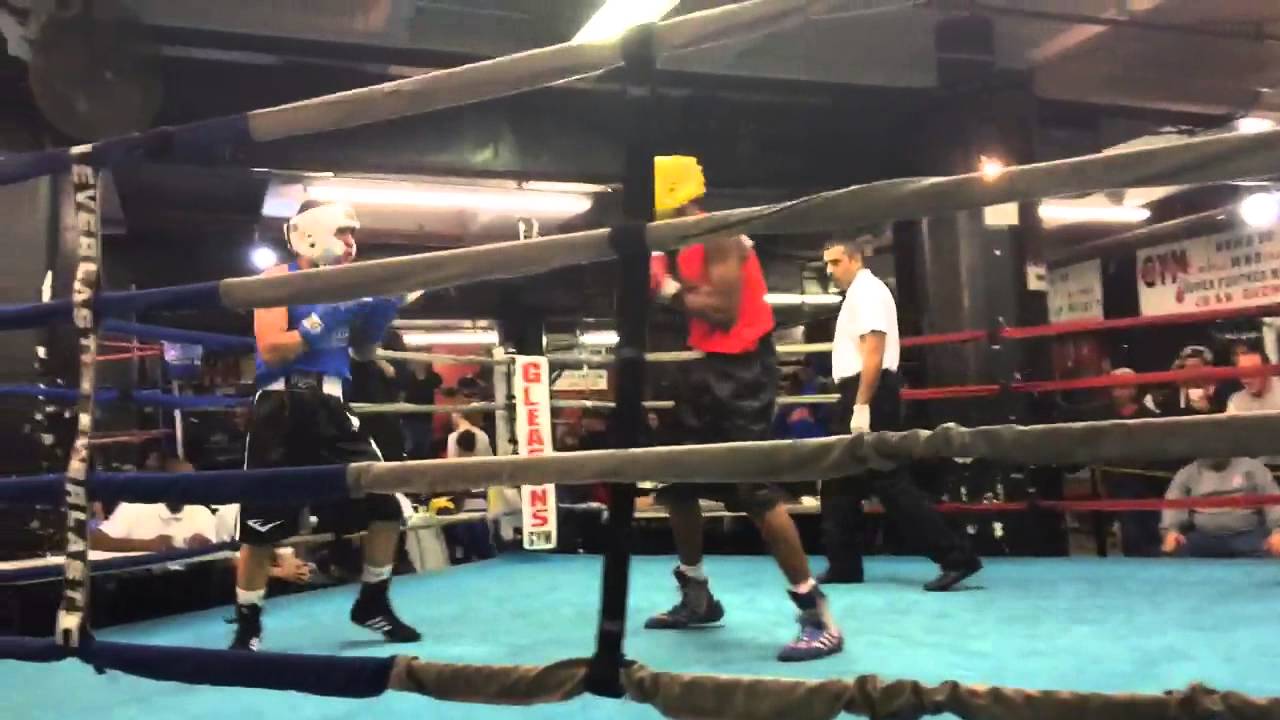 jon castro vs tonny harris pt3 - YouTube