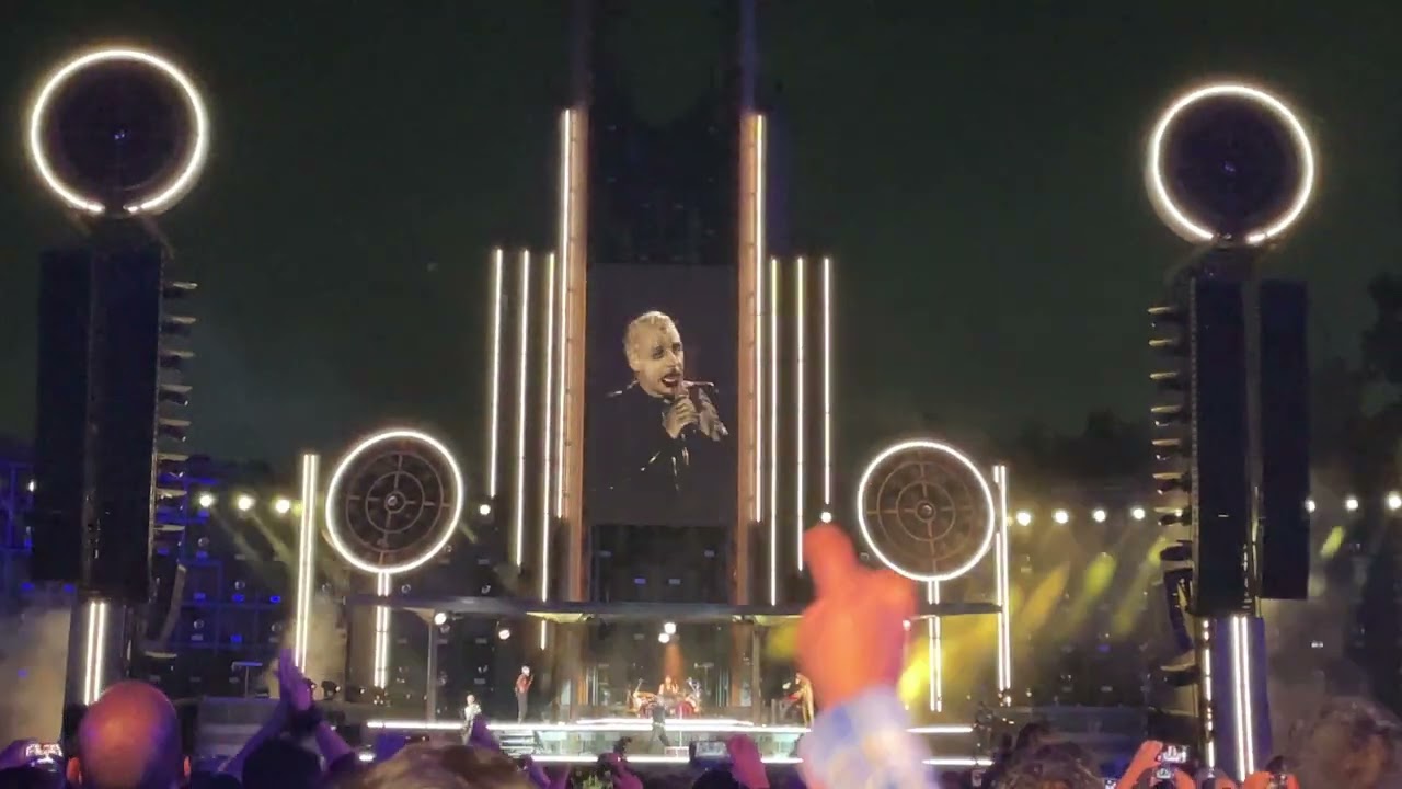 Rammstein - Radio (Live) at Foro Sol, Mexico City 01 Oct 2022 - YouTube