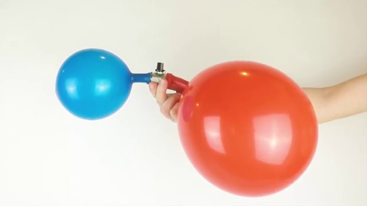 Pokus s dvěma balónky - two balloon experiment - YouTube