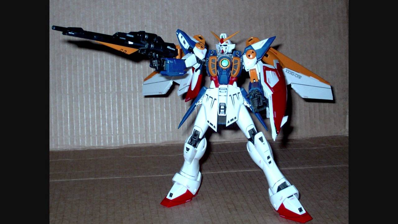 Master Grade MG Wing Gundam Review - YouTube