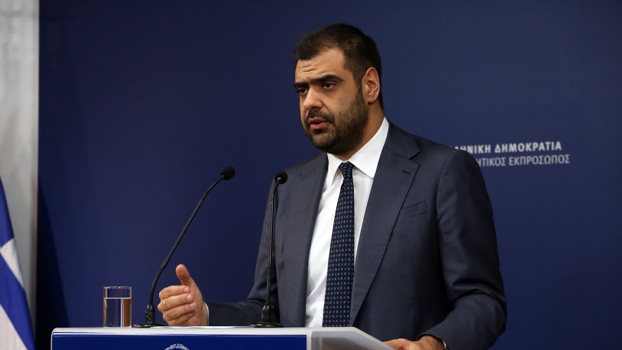 Eνημέρωση πολιτικών συντακτών από τον Κυβερνητικό Εκπρόσωπο Παύλο ...