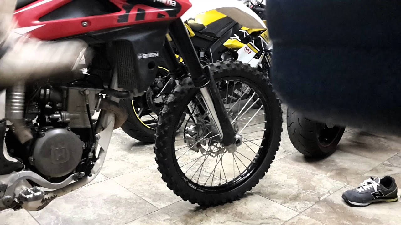 Husqvarna 250 TC 4T 2010 - YouTube