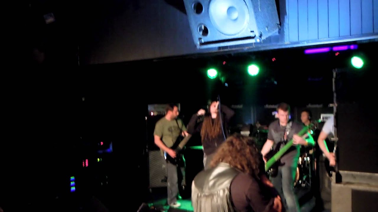 NEVER LEFT BEHIND supports EKTOMORF (Retribution Tour 2014) - YouTube