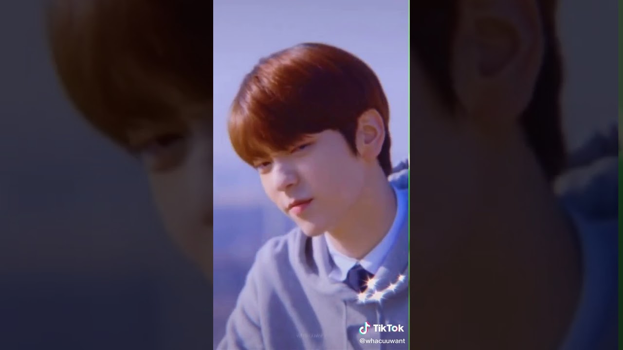 TXT 👦😘(2) - YouTube