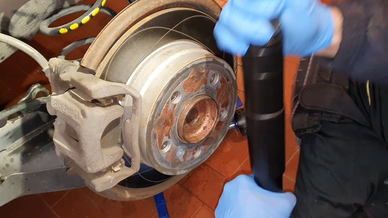 How to replace the rear shocks - Mercedes B class (w245/w169). Detailed ...