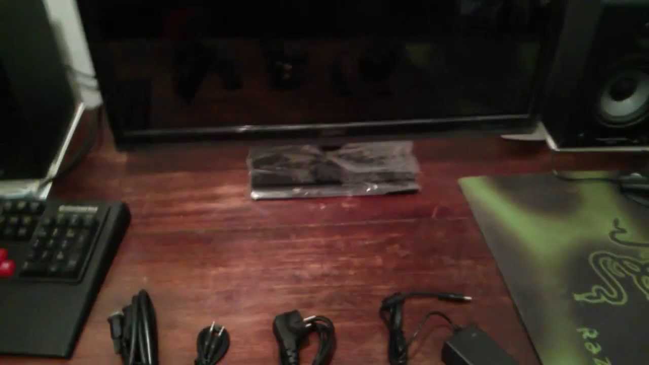 Qnix QX2710 Evolution II 120hz LED Tempered Glass monitor unboxing (em ...