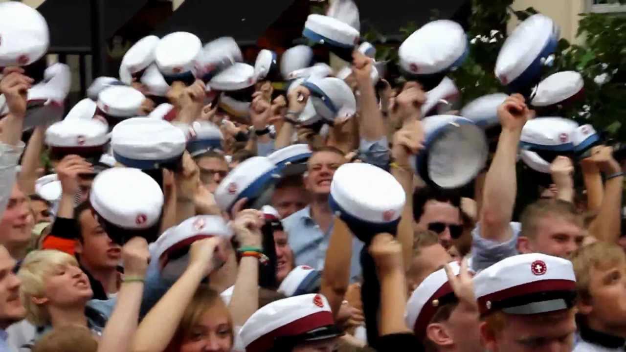 Årets studenter fejres i Vejle (2012) - YouTube