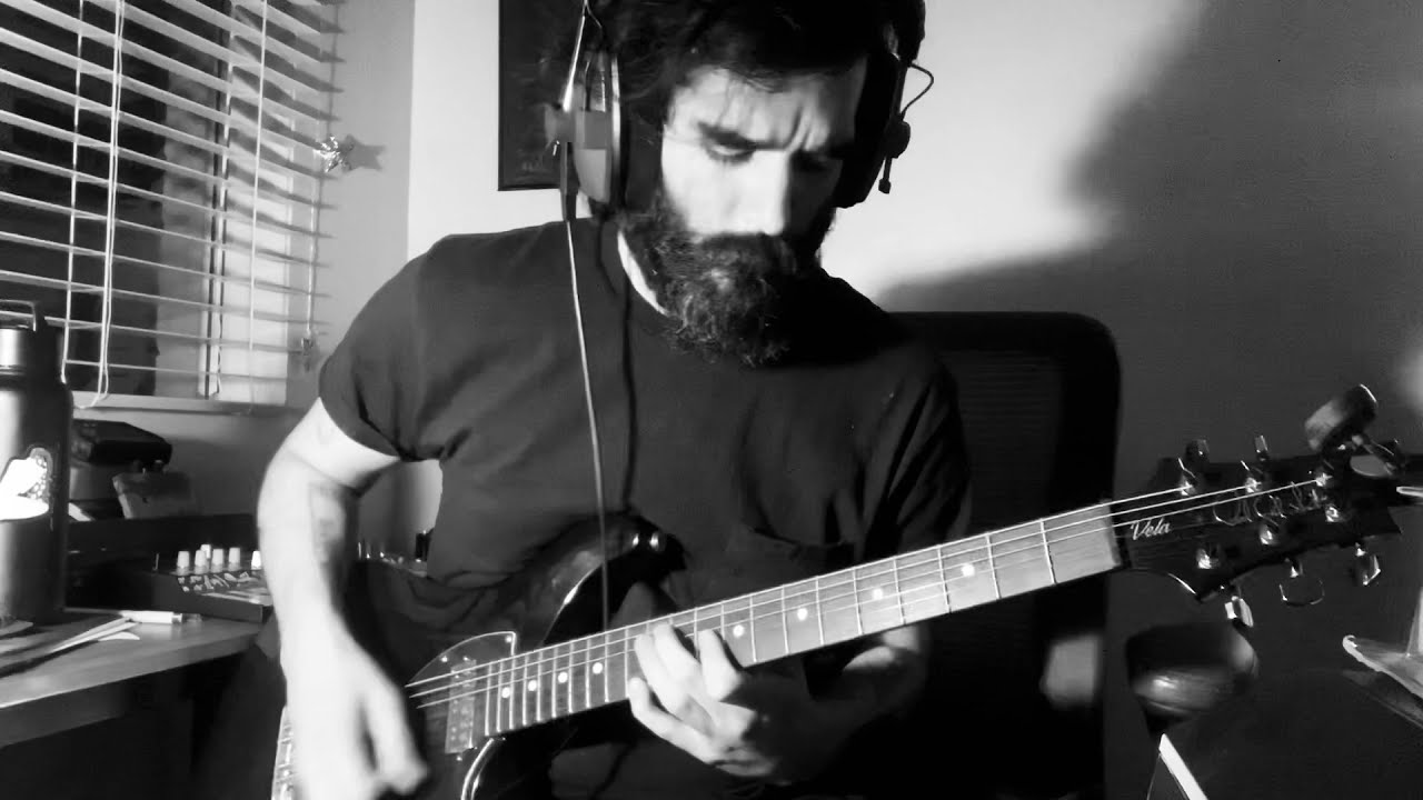 Daitro - Laisser Vivre Les Squelettes [guitar cover] - YouTube