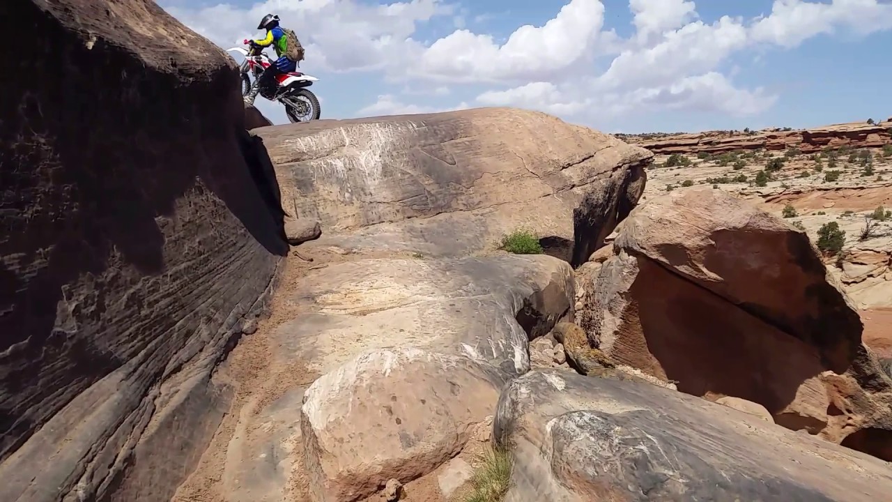 Rusty Nail, Moab UT- No left turn obstacle - YouTube