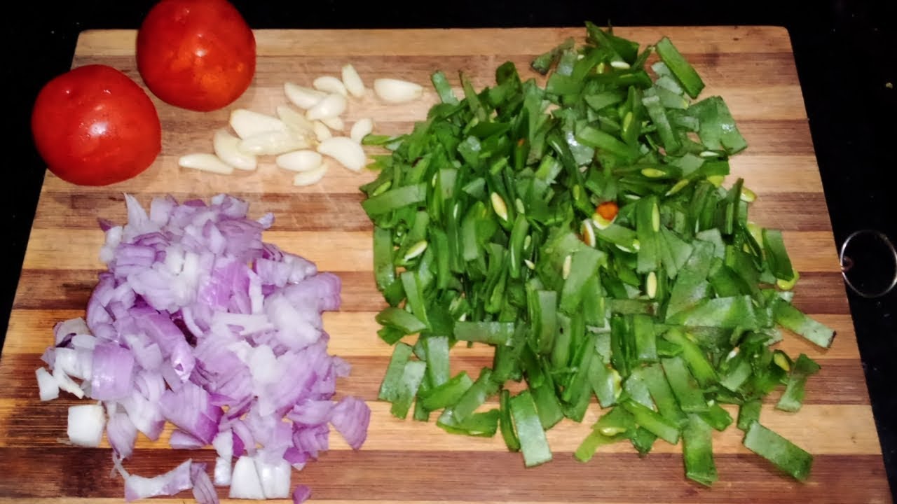 Avarakkai Puli Kulambu / அவரைக்காய் புளி குழம்பு - YouTube