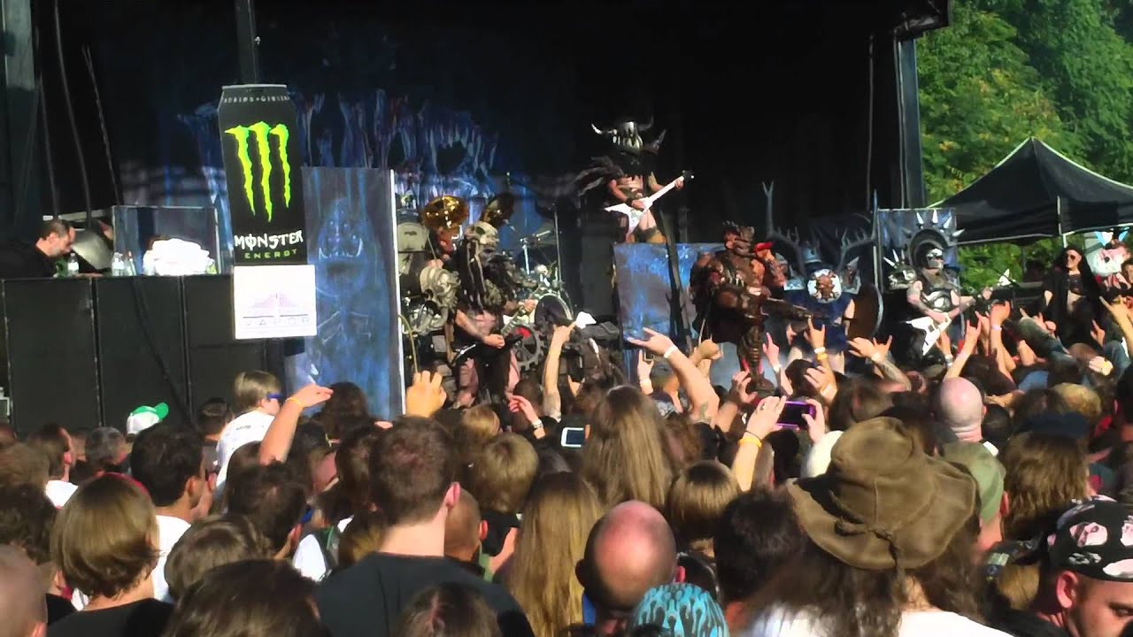 Gwar - Sawborg Destructo - Gwarbq 2014 HQ - YouTube