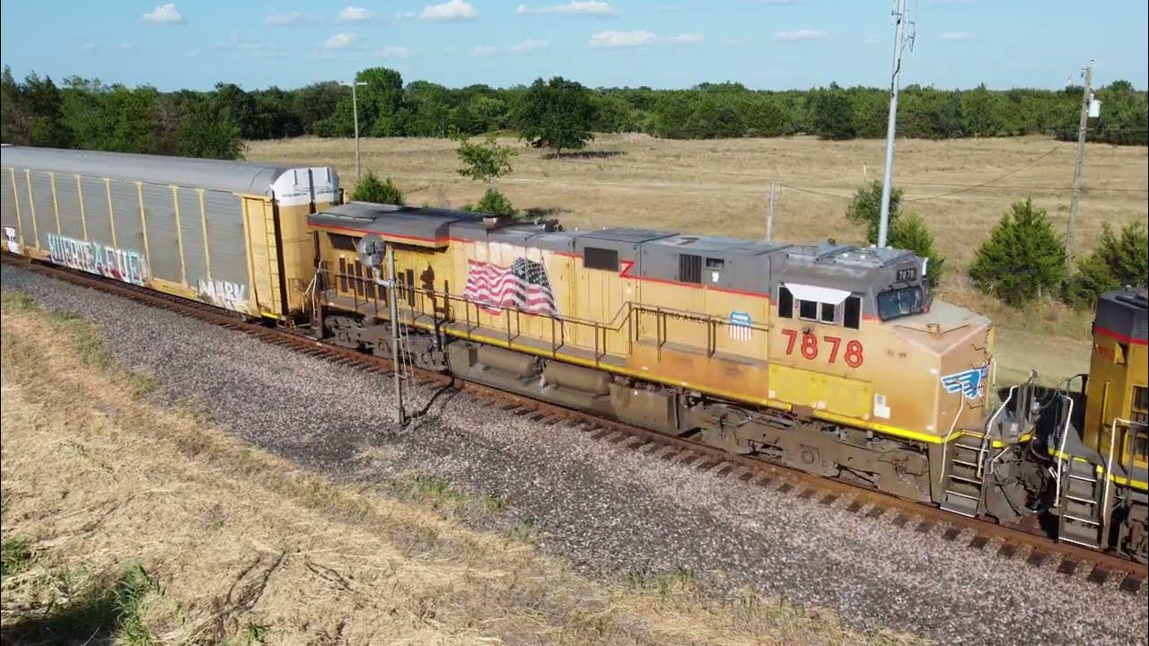 Southbound UP 7055/5812/8952/7878, Autorack Train, "Ennis Sub" Groesbeck, TX, 7-8-2022, DJI ...