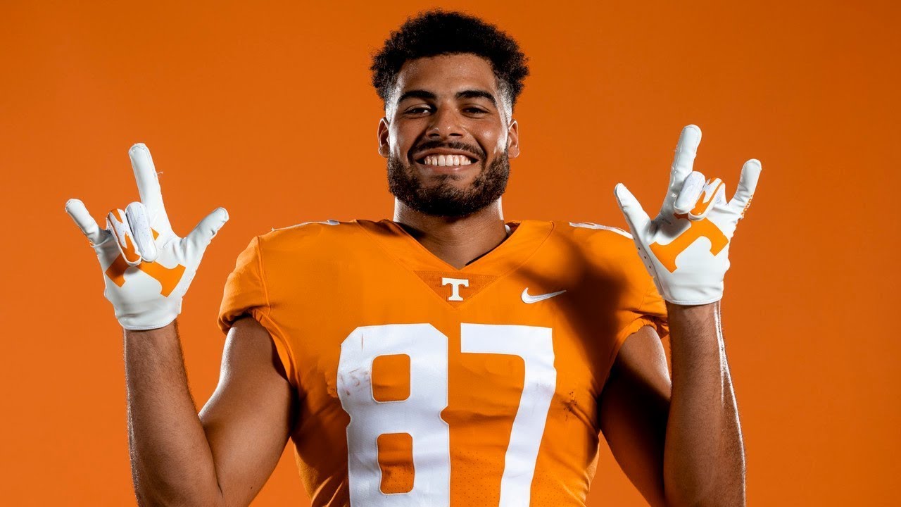 Tuckergang Sports Show Episode 6: Jacob Warren - YouTube