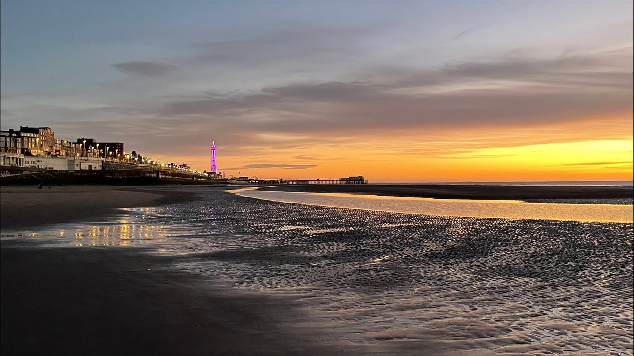 Blackpool Prom Live!!! 16:30hrs - YouTube