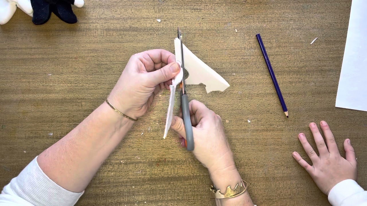Making Snowflakes With Bee - YouTube