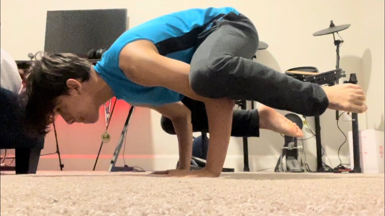 How to frog pose - YouTube