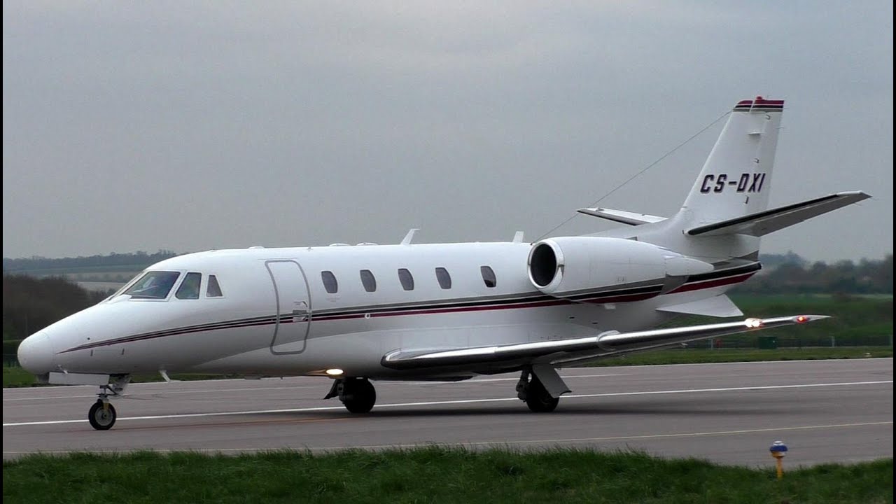 NetJets Cessna C560XL CS-DXI Take Off at Cambridge Airport - YouTube