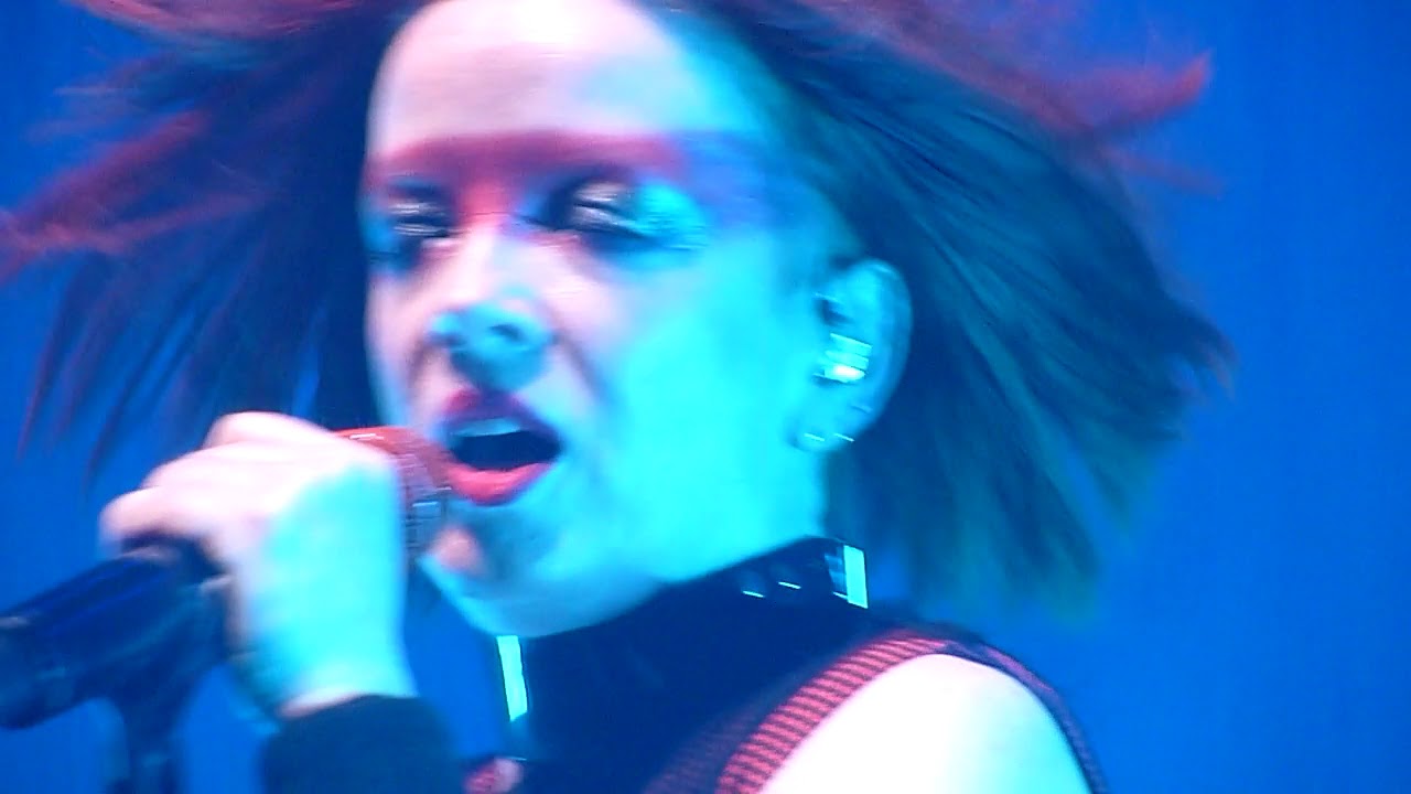 Garbage, live, 22 Sept 2018, Rockhal, Esch, Part 01, 13x Forever - YouTube