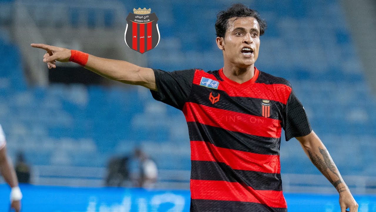 لاعب الرياض العراقي ابراهيم بايش في مباراة الخلود 🔴⚫️ Ibrahim Bayesh ...