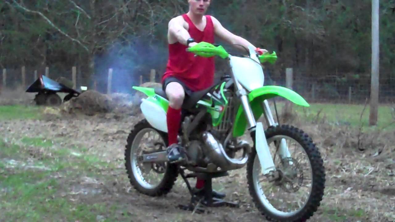 05 kx250 - First start after rebuild #3 - YouTube