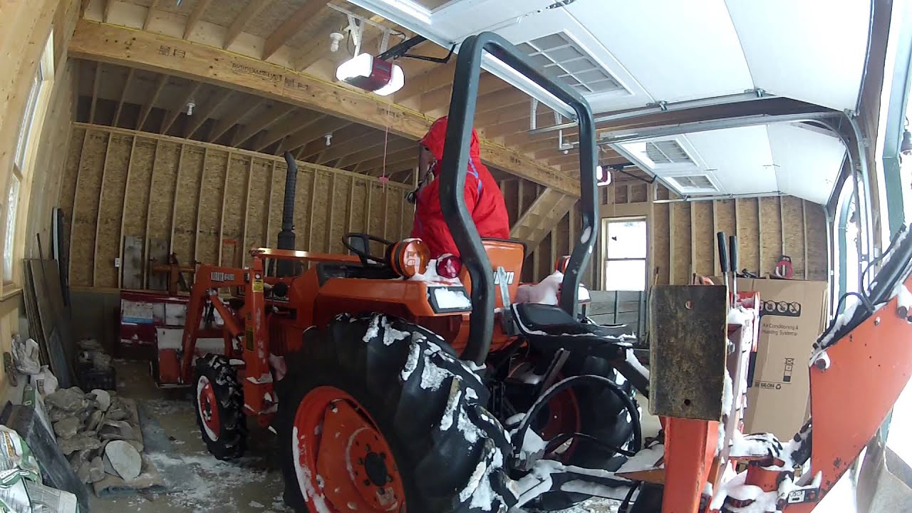 Kubota L2550 - YouTube