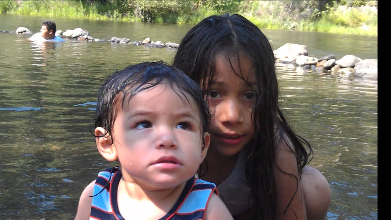 Betzy y Omar Jr rodriguez v. - YouTube