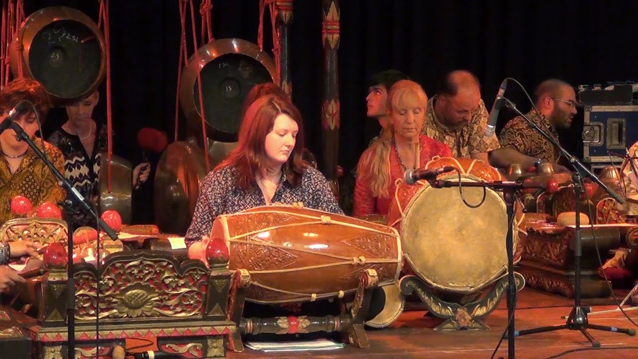 Gamelanathon 2013 - Kingston Uni, Durham & Cheltenham Gamelan (6) - YouTube