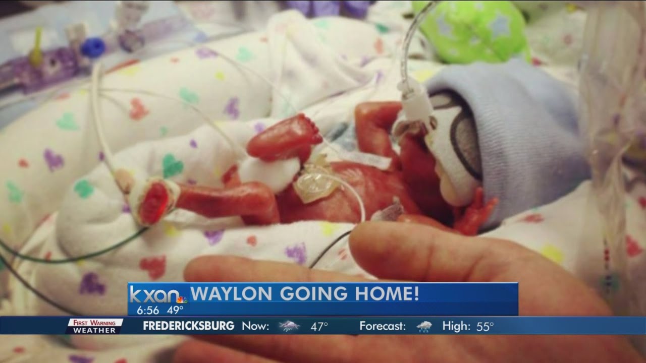 Tiny baby Waylon going home! - YouTube