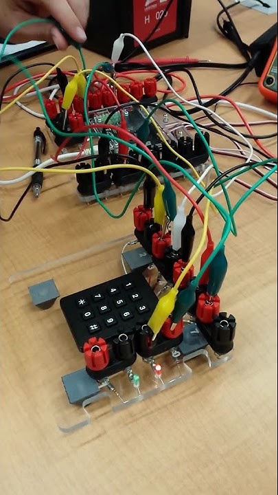 Keypad Running Through Code - Blinking LED - YouTube