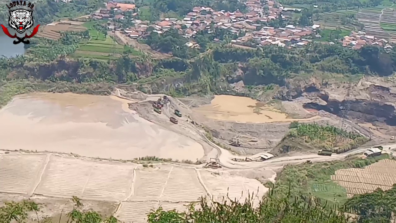 Semilir angin gelebug dipuncak gunung bubut - YouTube