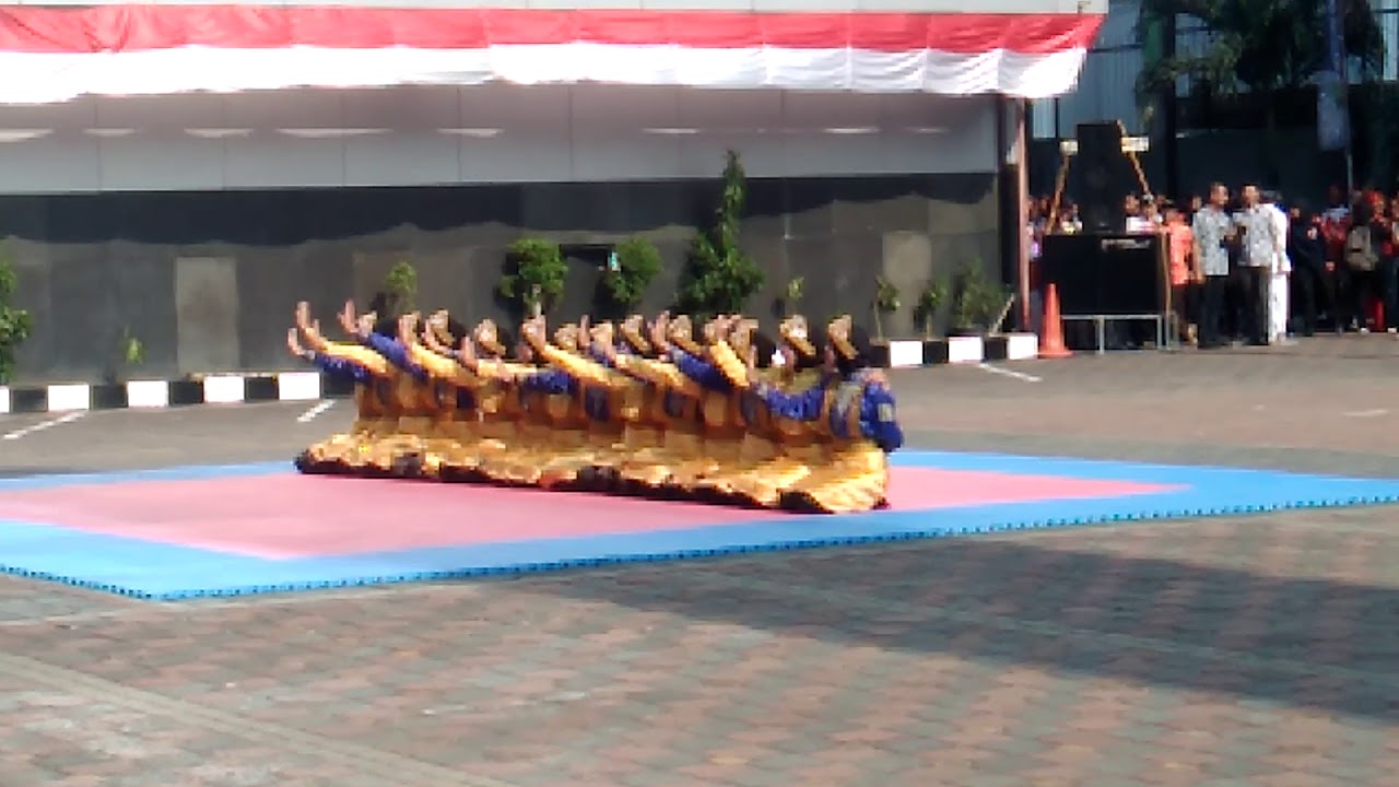 The best Saman dance on the earth - YouTube