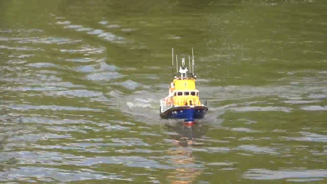 Liverpool Model Boat club - YouTube