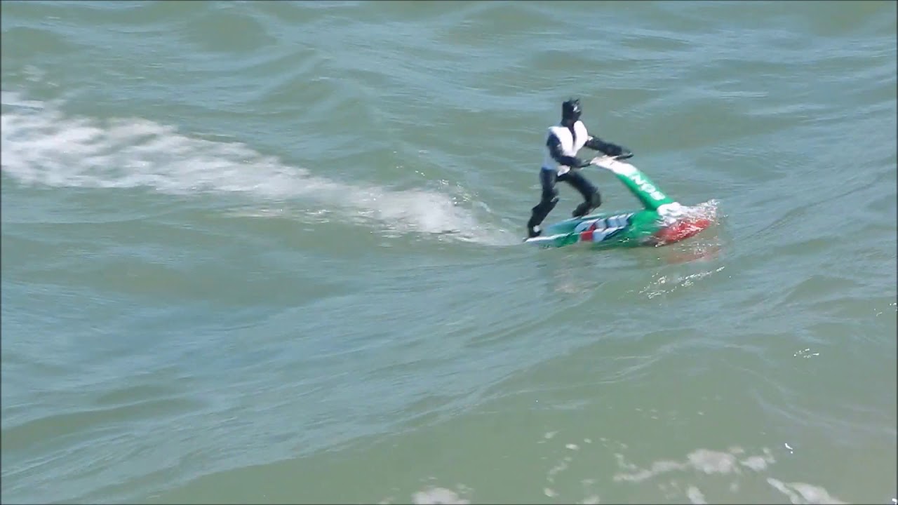 RC jet ski 1/10 FIRST TEST - YouTube