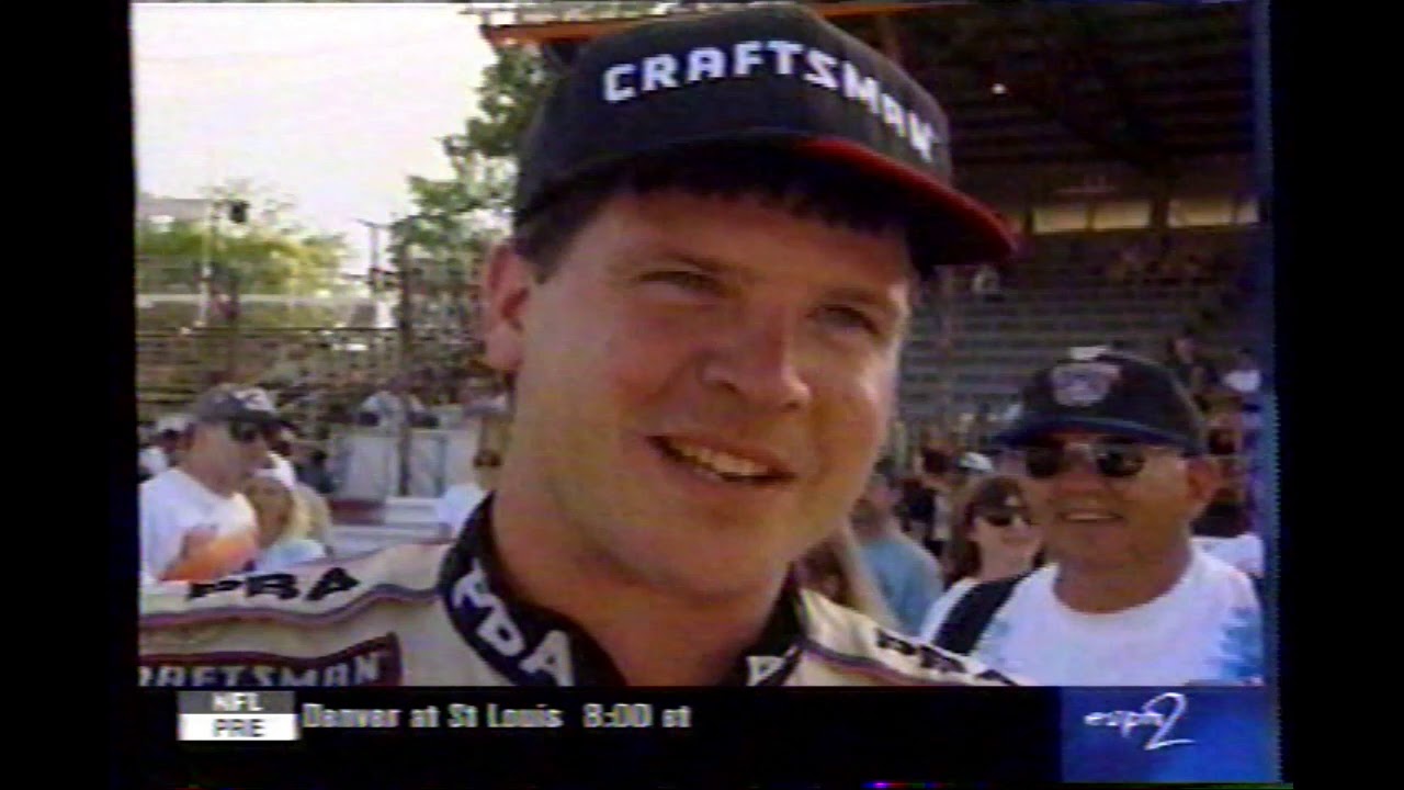 Terry Cook Wins Flemington Truck Race 1998 - YouTube