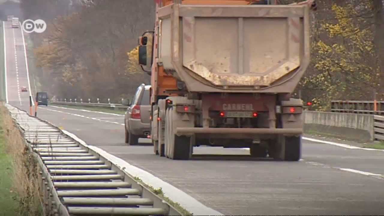 Are Germany's roadways crumbling? | People and Politics - YouTube