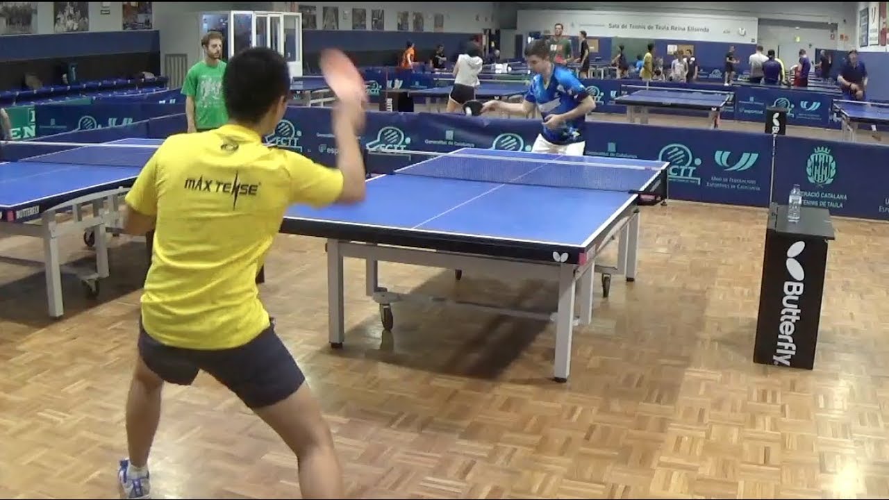 Training with Hong Xiang (chinese junior player) - YouTube