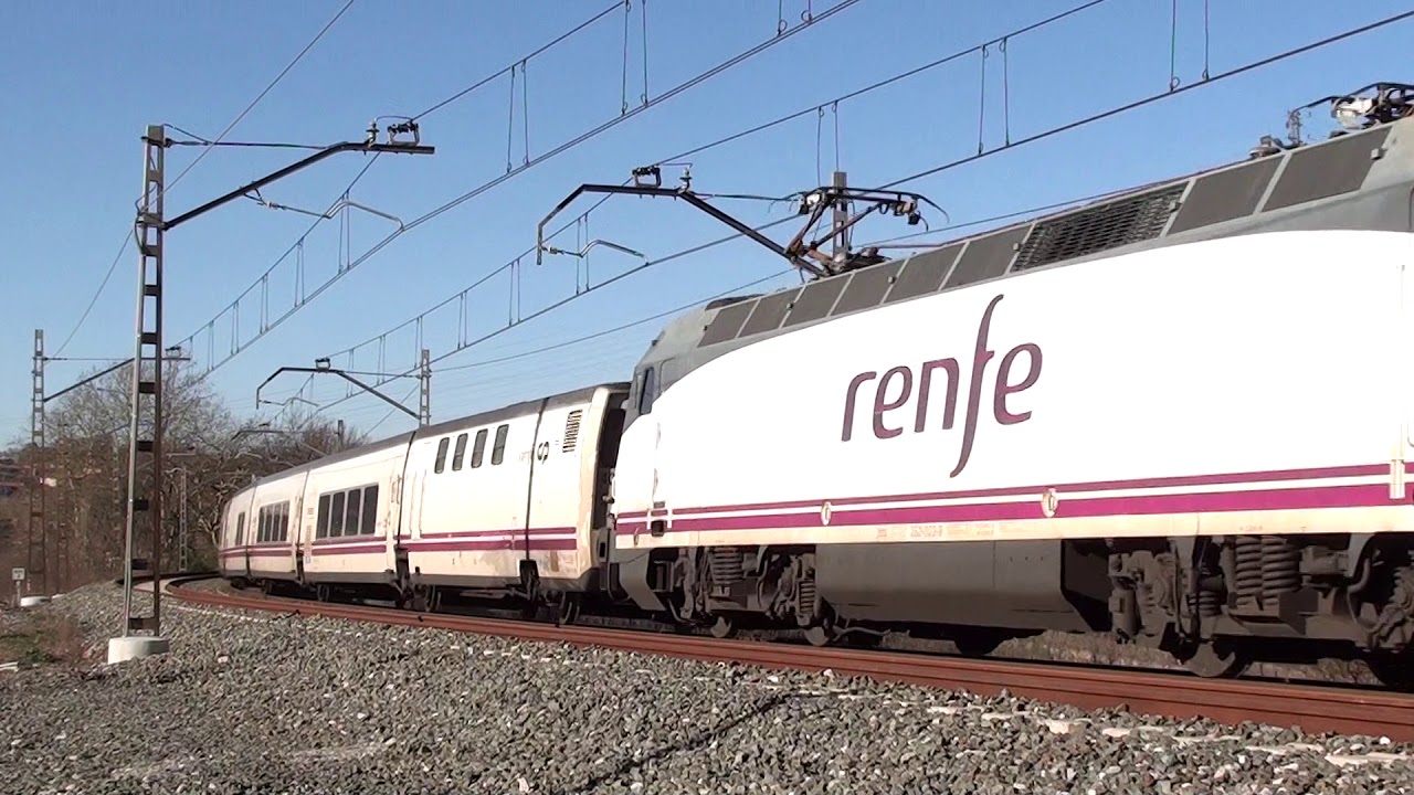 RENFE 252.022 Trenhotel Surexpreso - YouTube
