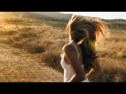 Deniz Seki - İyisin tabi (lyrics)