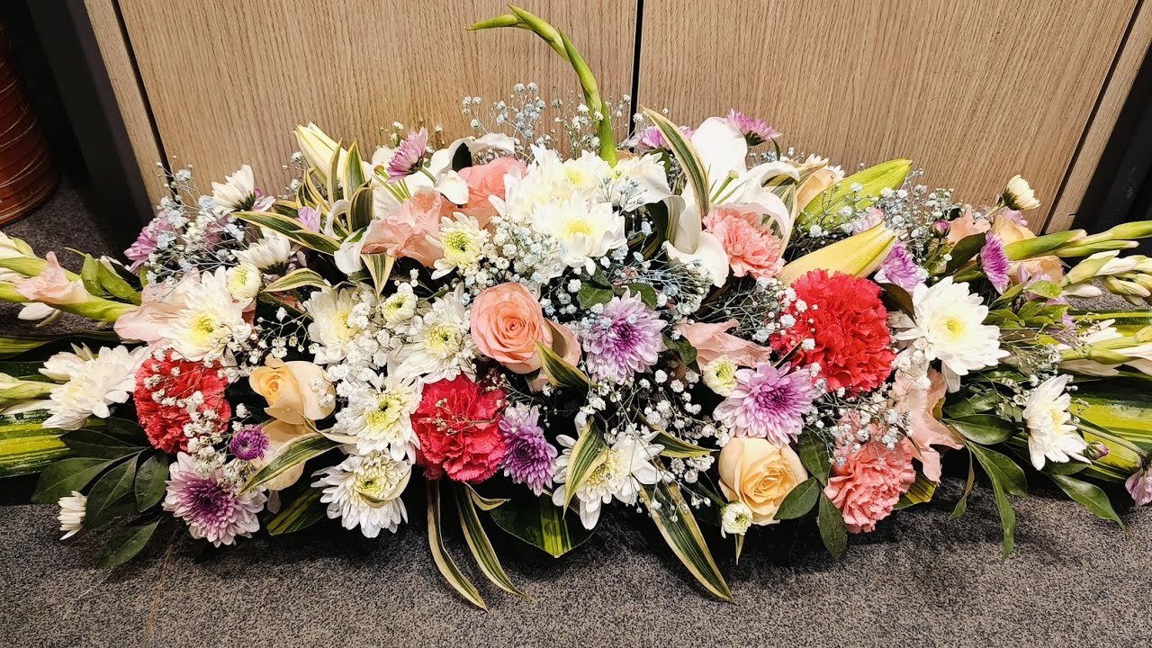 table flower arrangement meeting room mixer flower executive follower ...