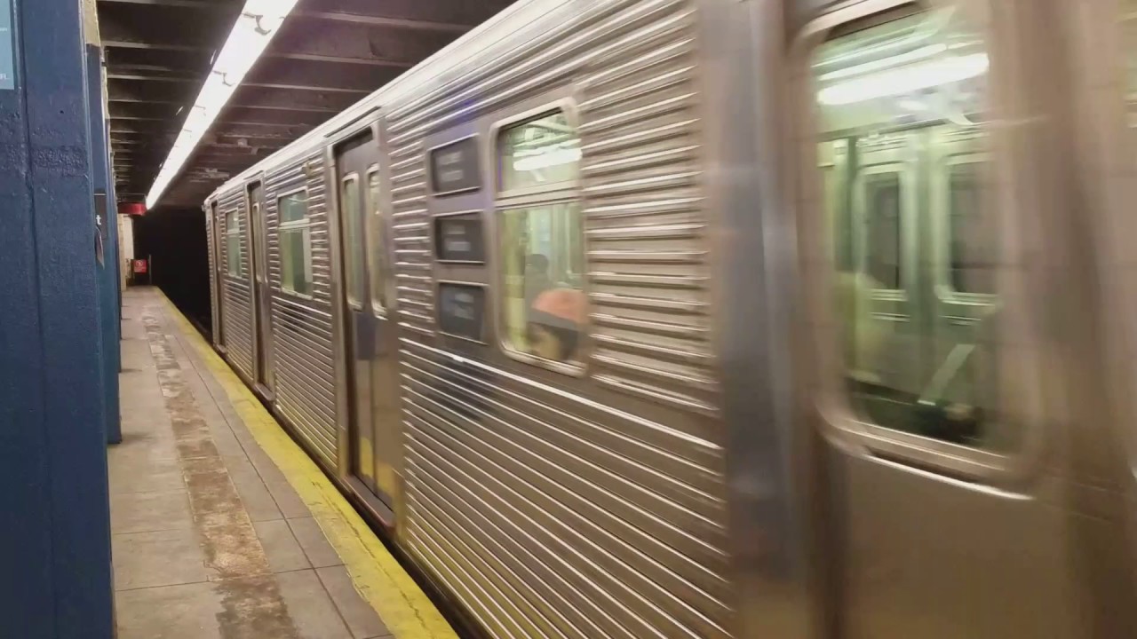 NYC Subway: R32 C Local departs... - YouTube