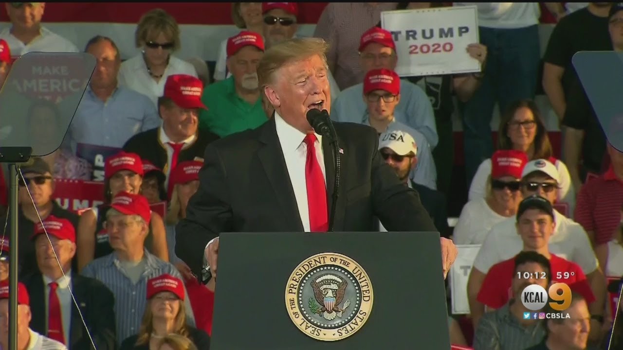 President Trump Hits The Campaign Trail In Pennsylvania - YouTube