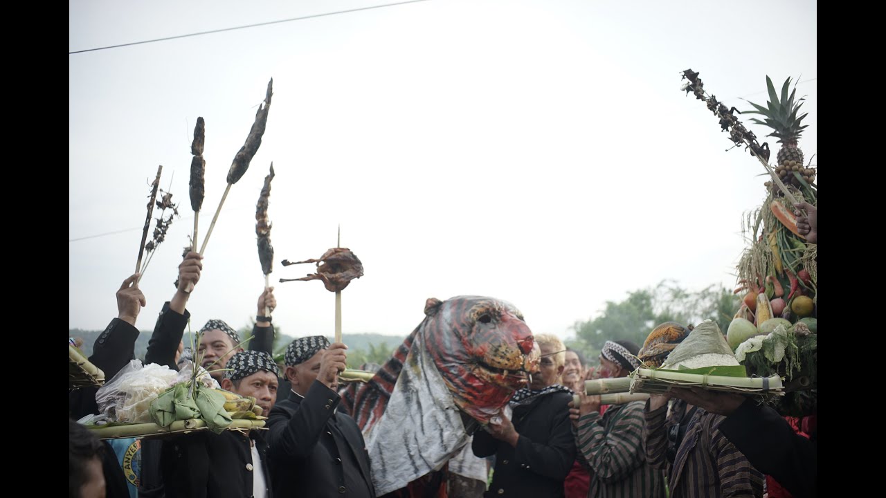 "POPOKAN" Tradisi Desa Sendang - YouTube