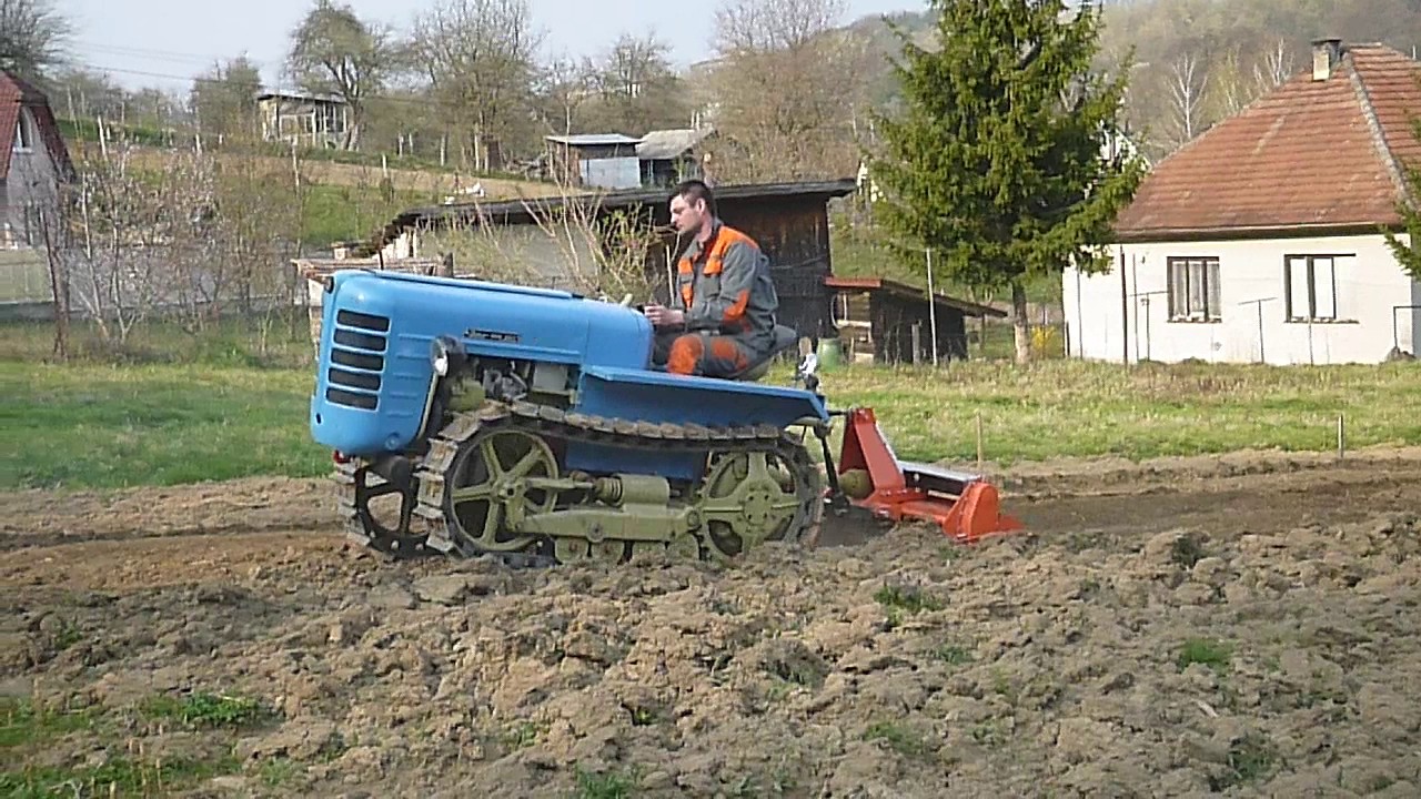 Zetor 2023 - spring soil preparation 2017 - YouTube