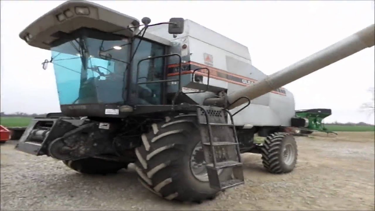 1997 Gleaner R52 RWA combine for sale | no-reserve Internet auction ...