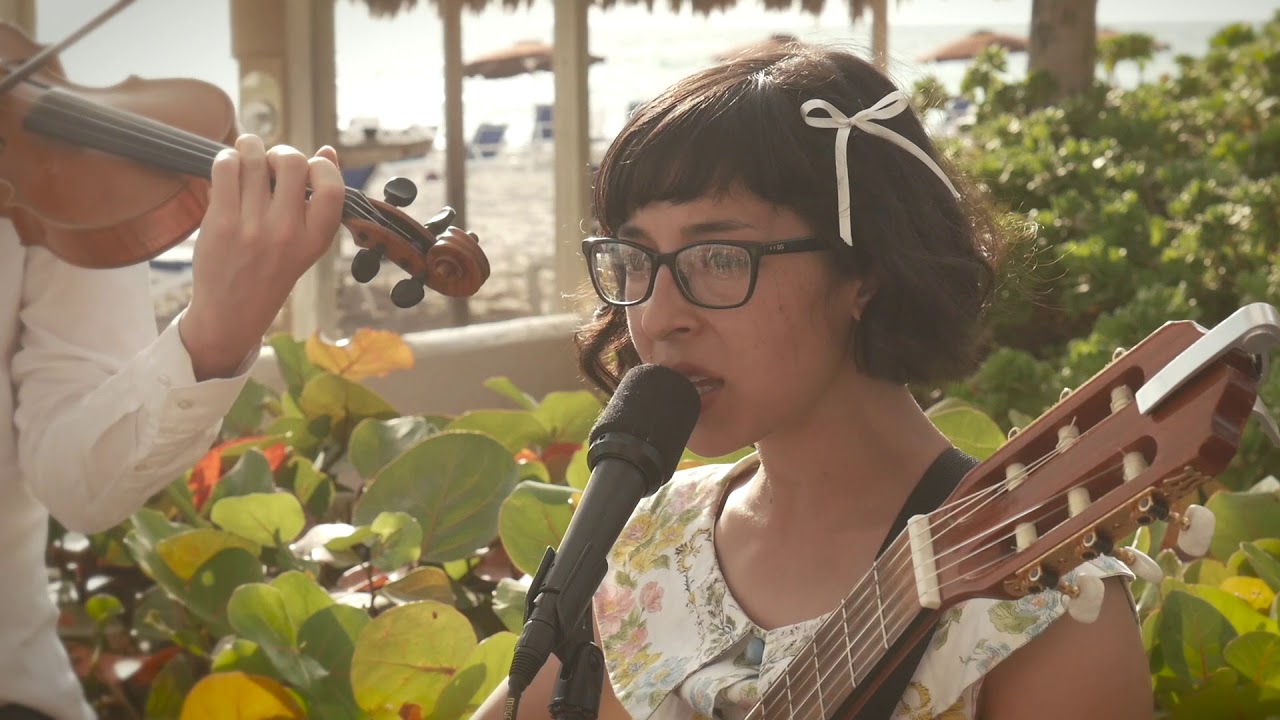 LAURA + ANTON's Beach performance - YouTube