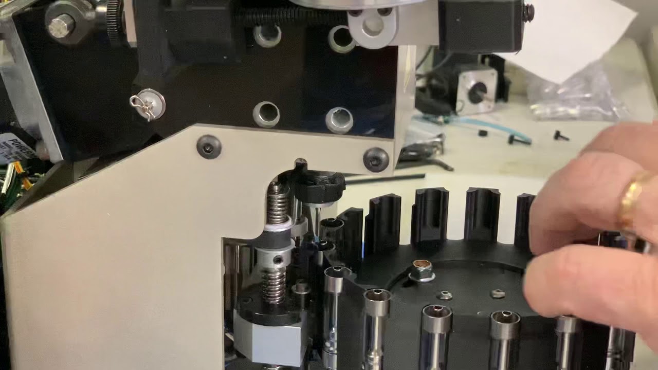 Credence CFS -1500 Carousel Filling Machine - YouTube