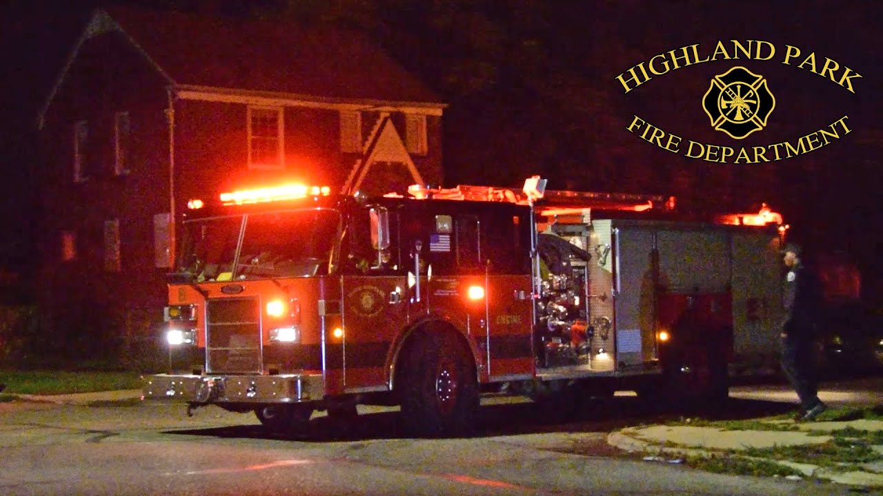 Highland Park Fire - E1 Responding - YouTube