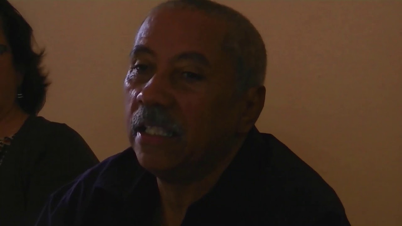 These de Michael Bosala - YouTube