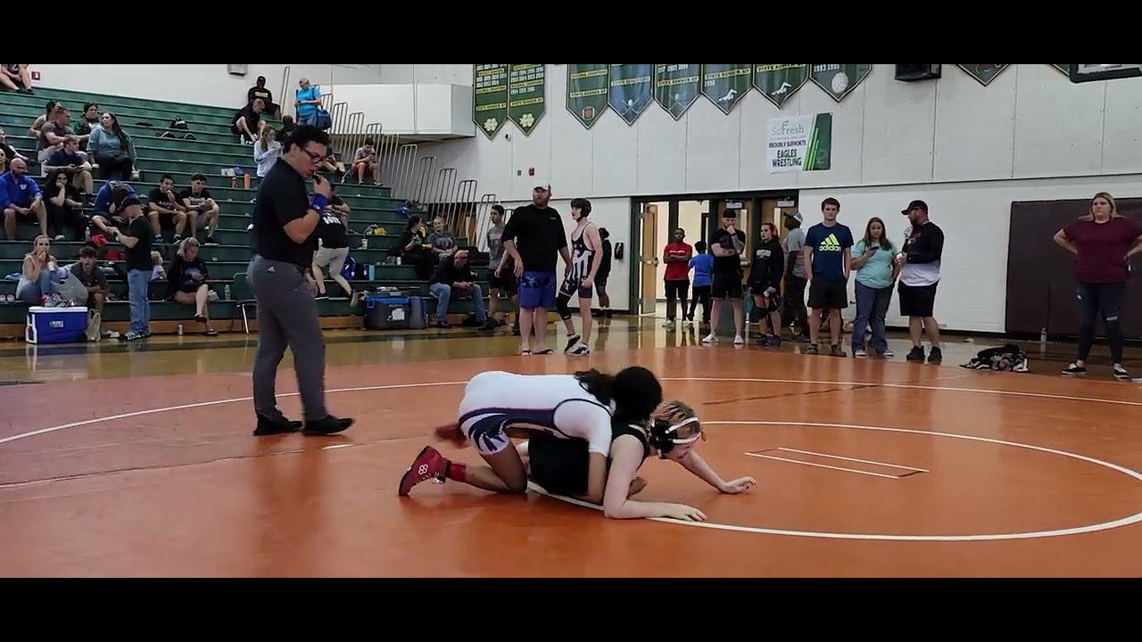 girl's wrestling, freestyle match injury - YouTube