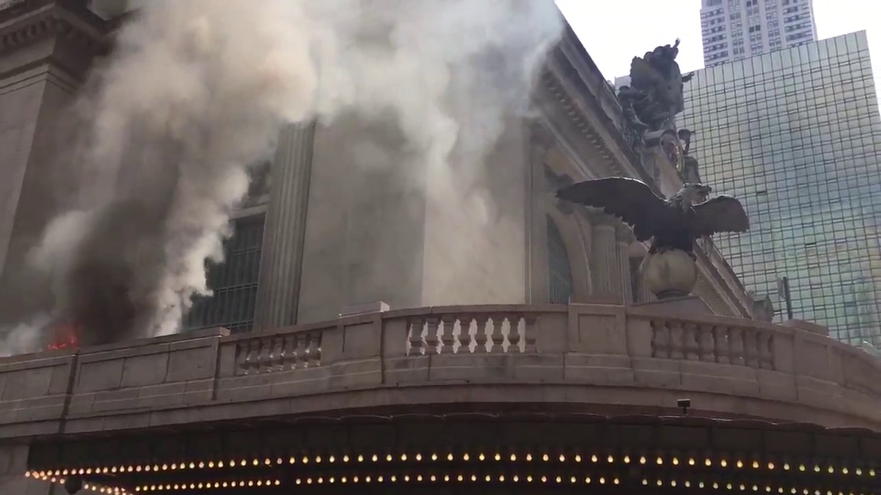 Vehicle Fire Near Grand Central Station In New York - YouTube